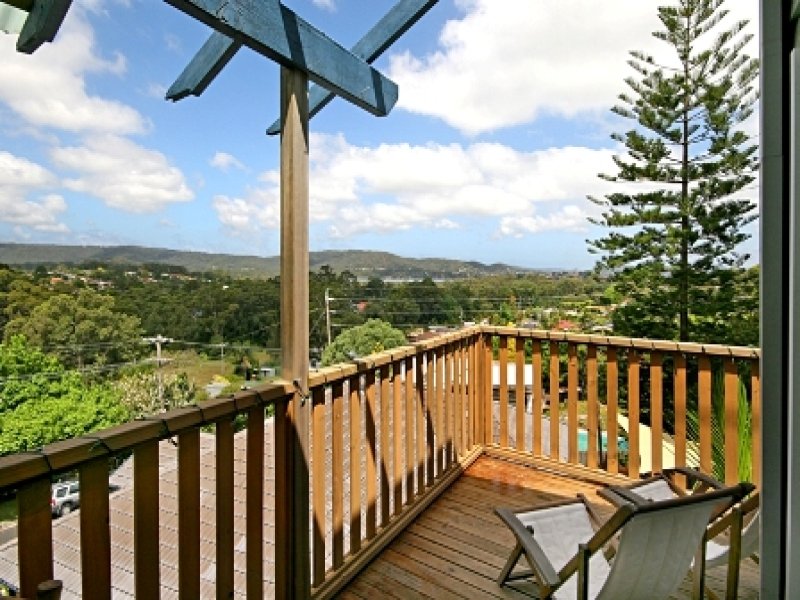 27 Lynnette Cres, East Gosford, NSW 2250 - realestate.com.au