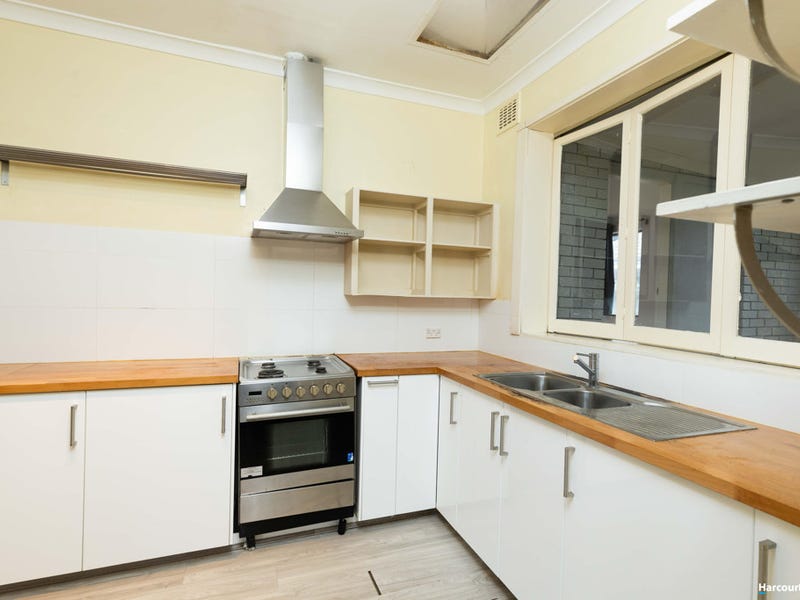 18 Derrington Cres, Balga, WA 6061 - realestate.com.au