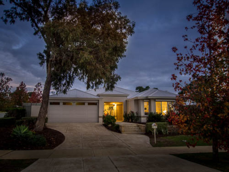 14 Highland Rise, Piara Waters, WA 6112 - realestate.com.au