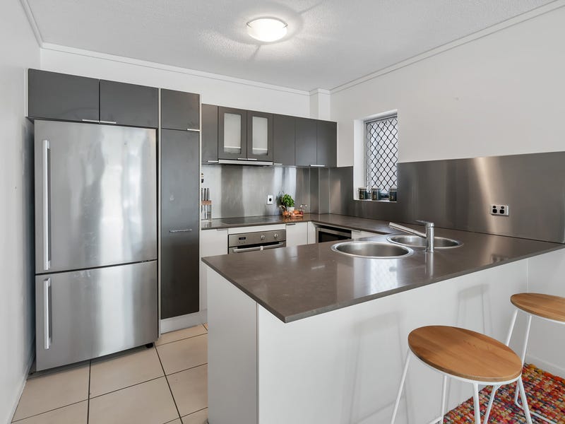 Unit 5/119-123 Sunshine Pde, Miami, Qld 4220 - Property Details