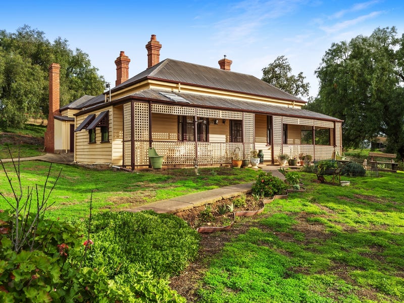24 Vallence Road North, Maddingley, Vic 3340 - Property Details