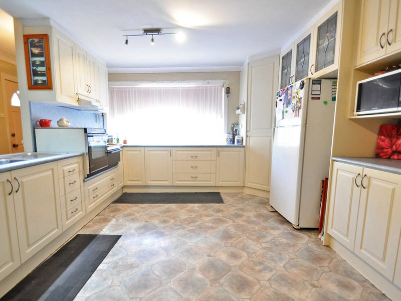 75 George Street, Junee, NSW 2663 - Property Details