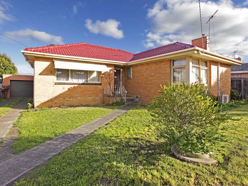 13 Porter Avenue, Highton, VIC 3216 - realestate.com.au