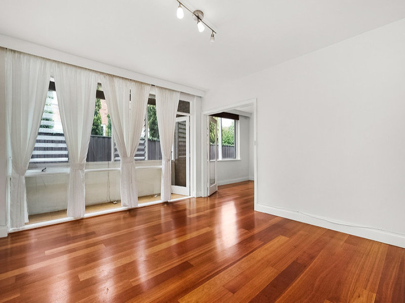 1/49 Grange Road, Toorak, Vic 3142 - Property Details