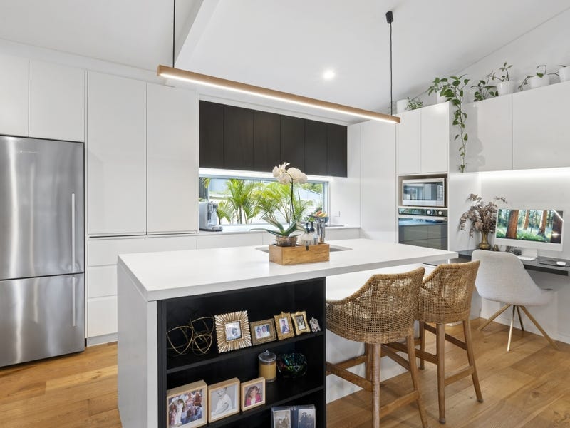 38 Bonogin Road, Mudgeeraba, Qld 4213 - Property Details