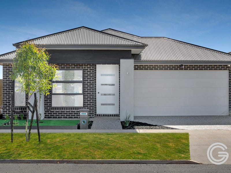 4 Octavia Place, Strathtulloh, Vic 3338 - Property Details
