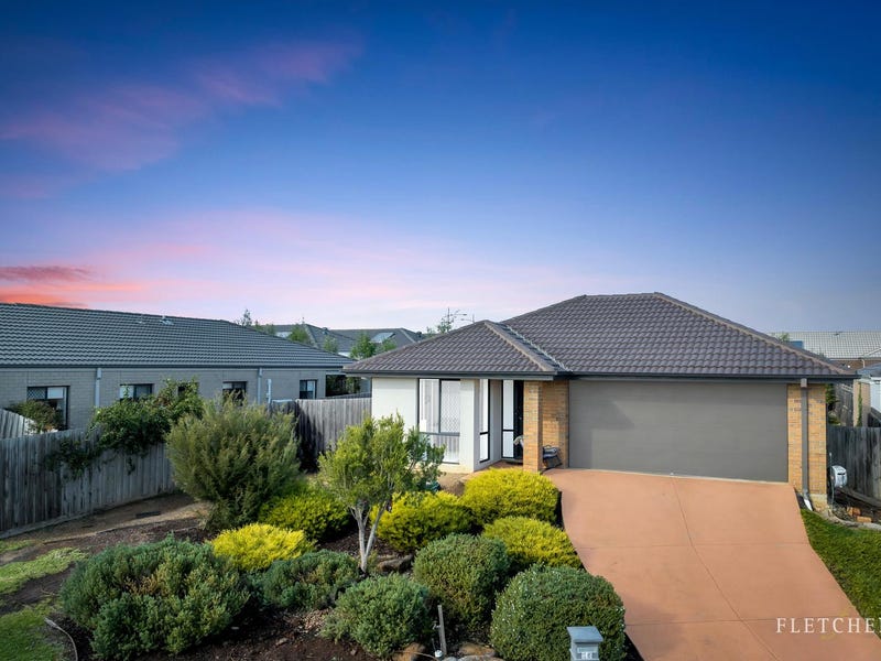 15 Hinkler Crescent, Brookfield, Vic 3338 - Property Details