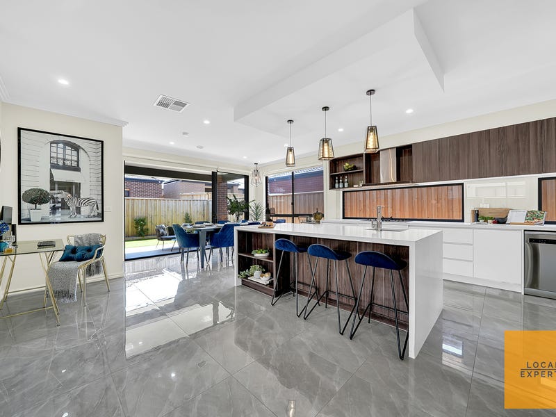 11 Dimitri Street, Fraser Rise, VIC 3336 - realestate.com.au