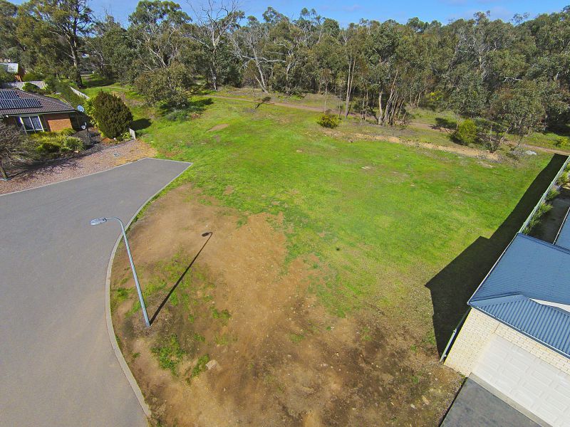 5 Preston Place, Golden Square, VIC 3555 - realestate.com.au