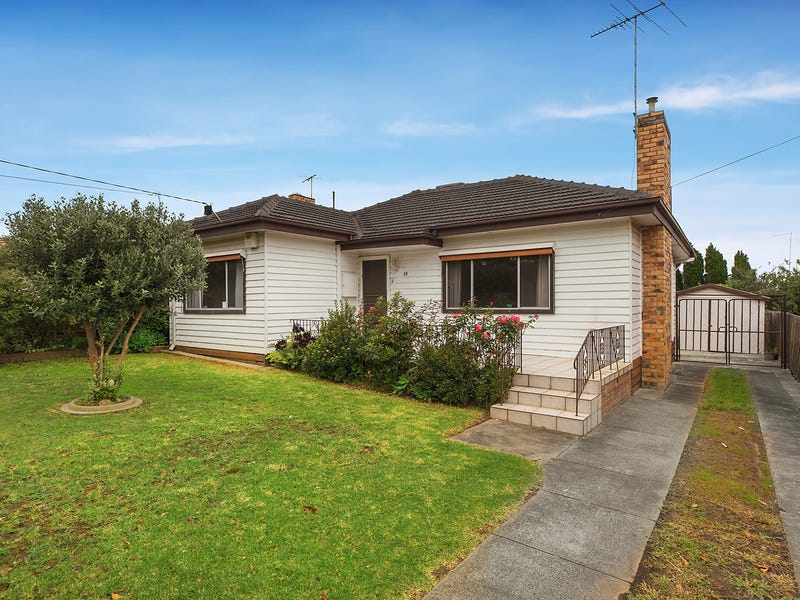 33 Locksley Avenue, Reservoir, VIC 3073 - realestate.com.au