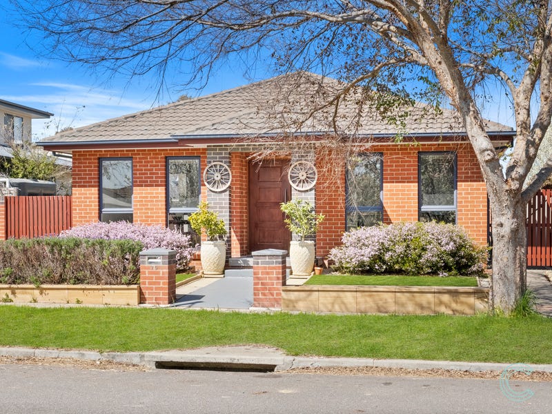 79 Gwen Meredith Loop, Franklin, ACT 2913 - Property Details