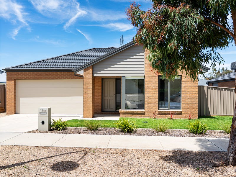 Real Estate & Property for Sale in Castlemaine - Greater Region, VIC ...