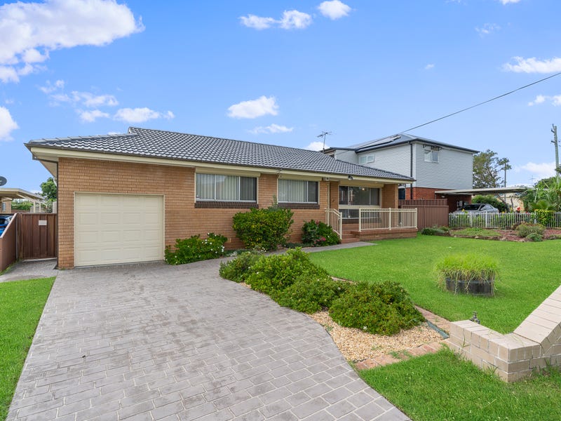 4 Canberra Cres, Campbelltown, NSW 2560 - realestate.com.au