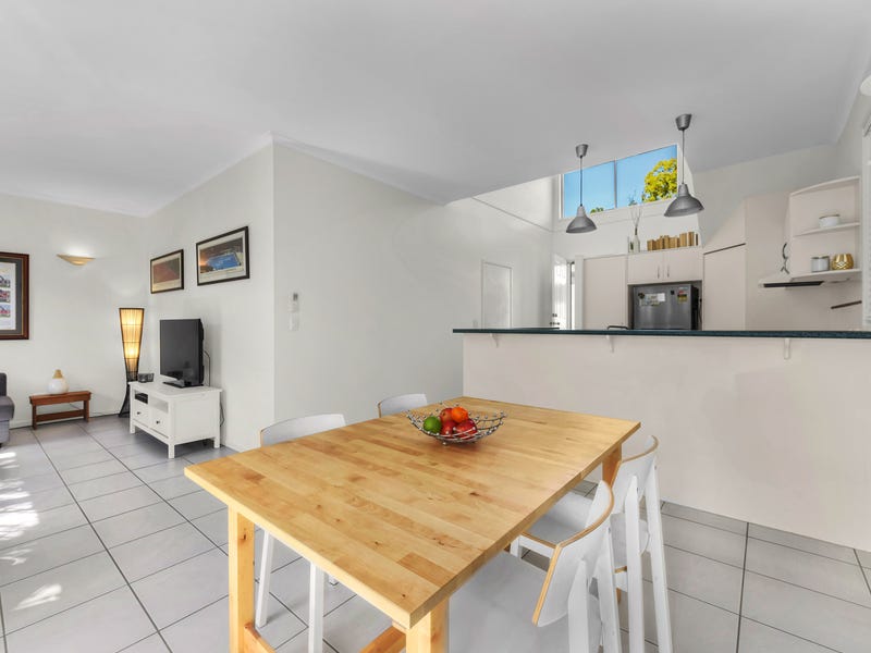 1/106 Whitmore Street, Taringa, Qld 4068 - Property Details