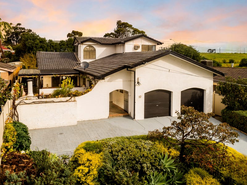 97 Bamford Avenue, Westmeadows, Vic 3049 - Property Details