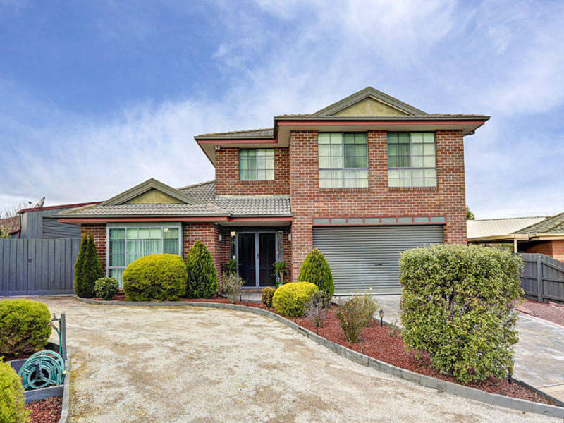 4 The Heights, Hillside, VIC 3037 - realestate.com.au