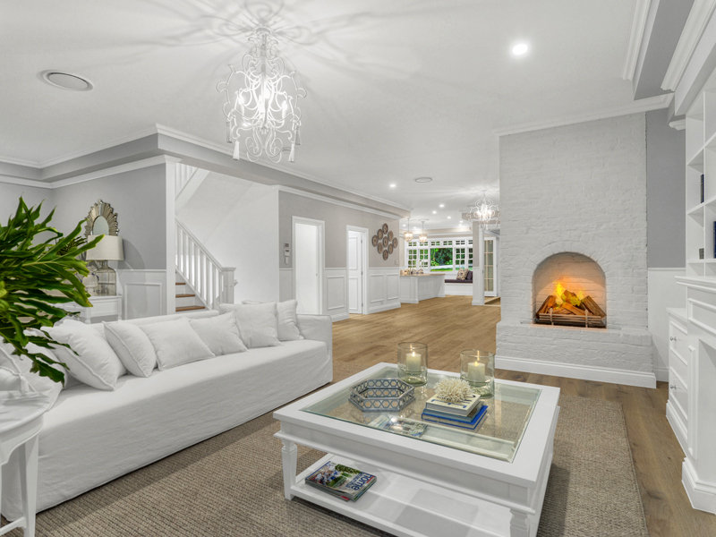 56 Miles Street, Hawthorne, Qld 4171 - Property Details