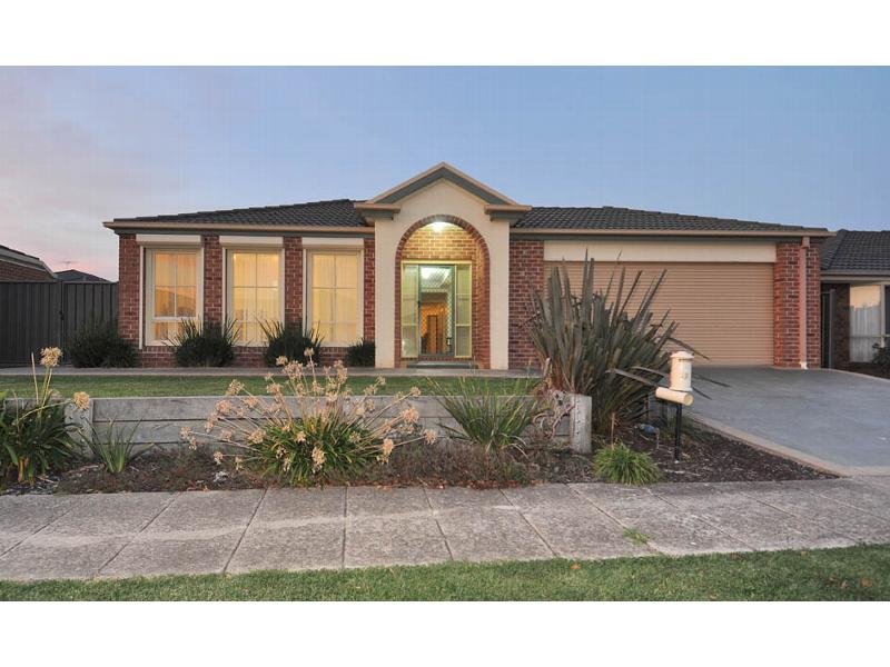 23 Paringa Way, Burnside, Vic 3023 - Property Details