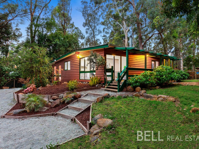 7 Scenic Cres, Kalorama, VIC 3766 - realestate.com.au