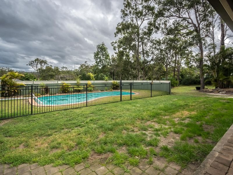 5 Iris Way, Gaven, QLD 4211 - realestate.com.au