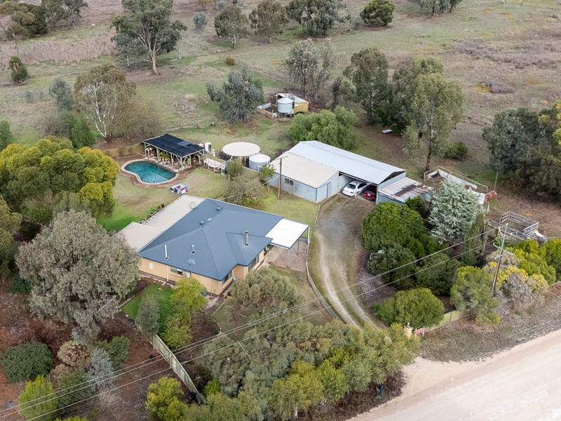 242 Burnside Road, Strathalbyn, SA 5255 - realestate.com.au