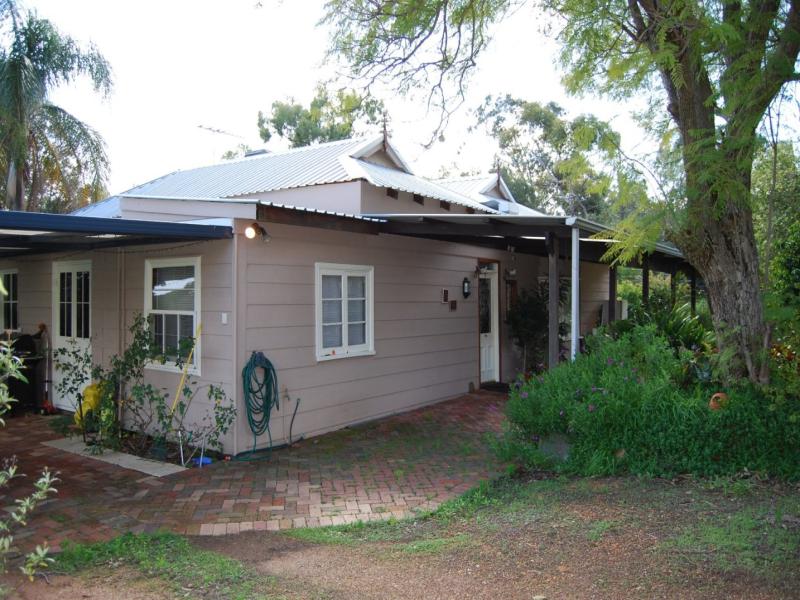 72 Connell Ave, Martin, WA 6110 - Property Details