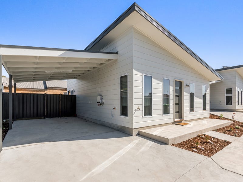 2/28A MacDougall Road, Golden Square, Vic 3555 - Property Details