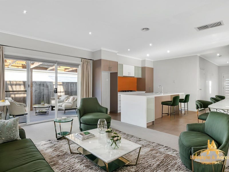 10 Windmill Court, Officer, VIC 3809 - realestate.com.au