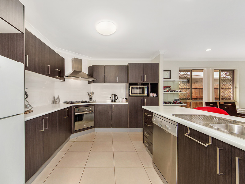 6 Caitlin Court, Rothwell, Qld 4022 - Property Details