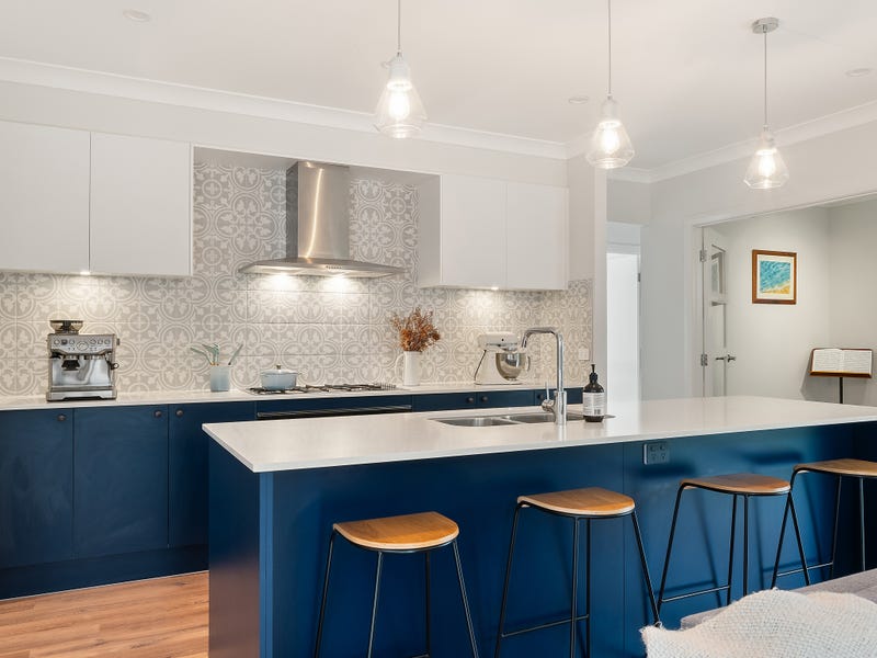 6 Pumpurs Crescent, Taylor, ACT 2913 - Property Details