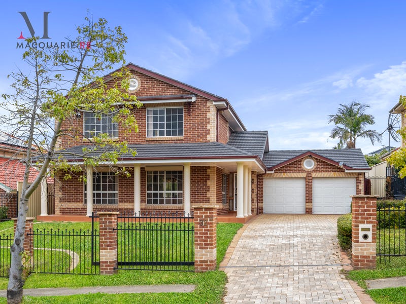 32 Kitson Way, Casula, NSW 2170 - Property Details