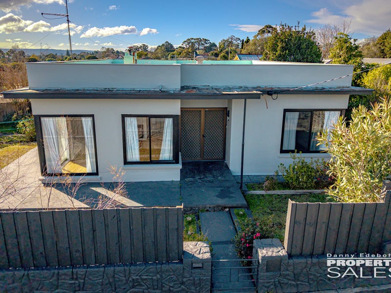 2 Murray Road, Newborough, Vic 3825 - Property Details