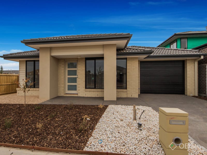 10 Higgins Street, Fraser Rise, VIC 3336 - realestate.com.au