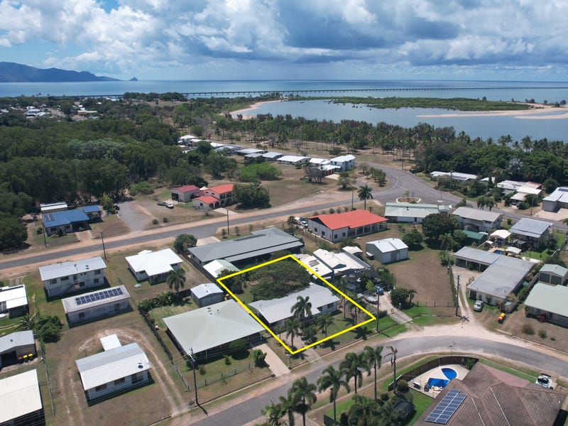 15 Carr Cres, Lucinda, Qld 4850 - Property Details