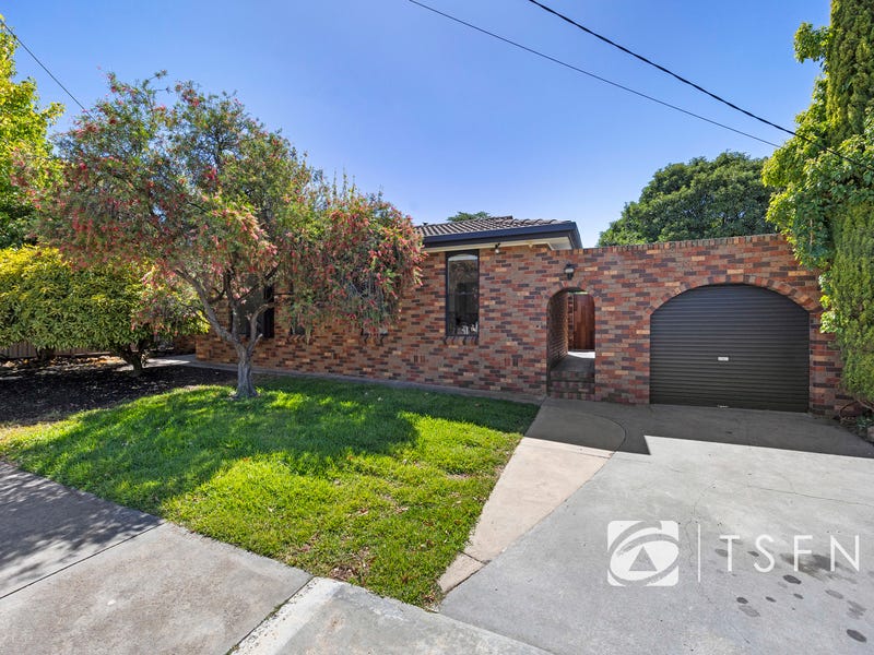 25 Desmond Street, Strathdale, Vic 3550 - Property Details