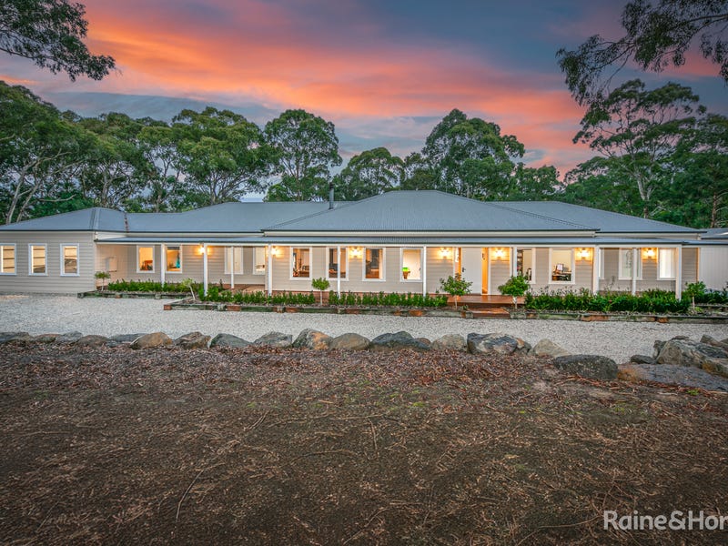 35 Albert Road, Sunbury, VIC 3429 - realestate.com.au