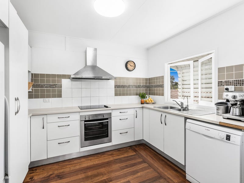 19 Daniel Street, Lota, Qld 4179 - Property Details