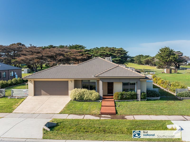 4 Lilian Court, Dalyston, Vic 3992 - Property Details