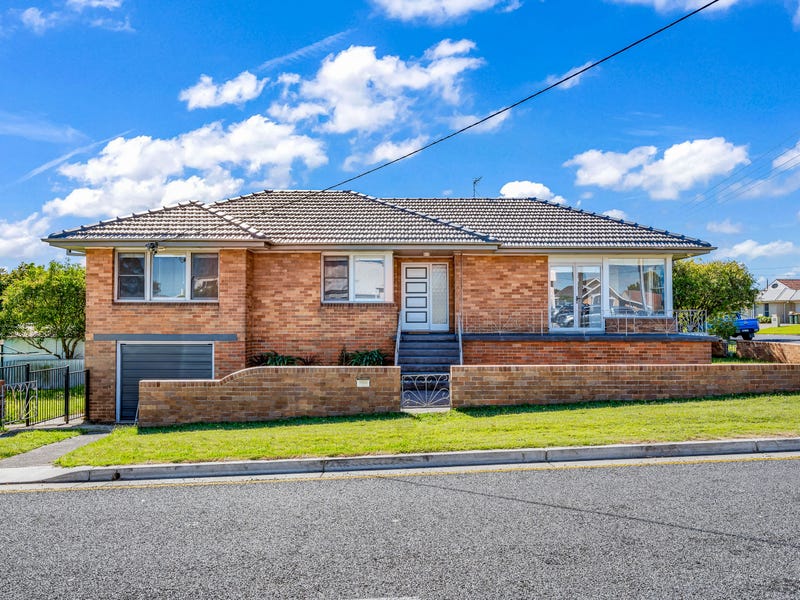 4 Fourth Avenue, Rutherford, NSW 2320 - Property Details