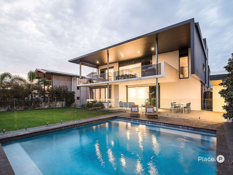 24 Victoria Parade, Clayfield, Qld 4011 - Property Details