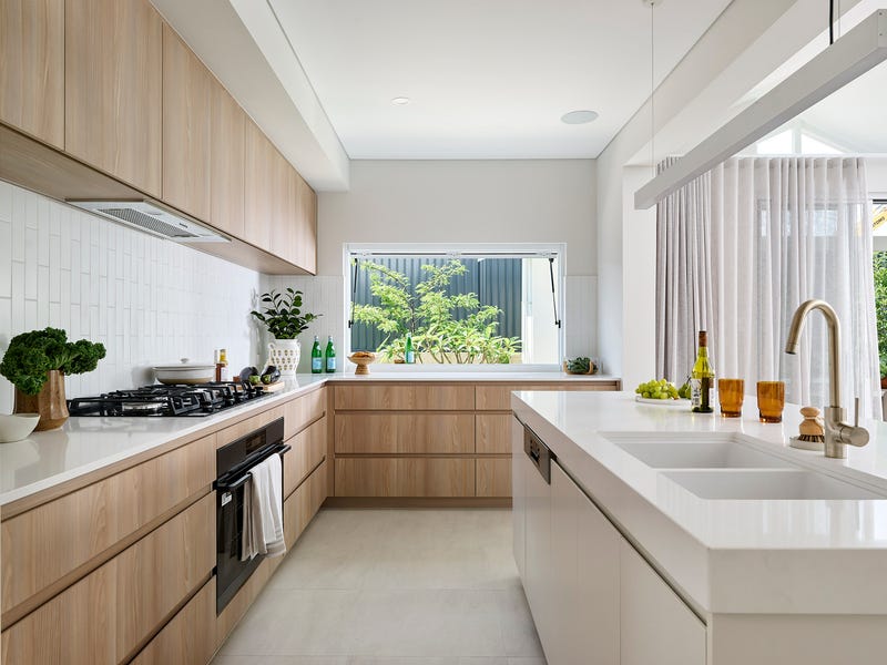 Houses for Sale in Secret Harbour, WA 6173 Pg. 4 - realestate.com.au