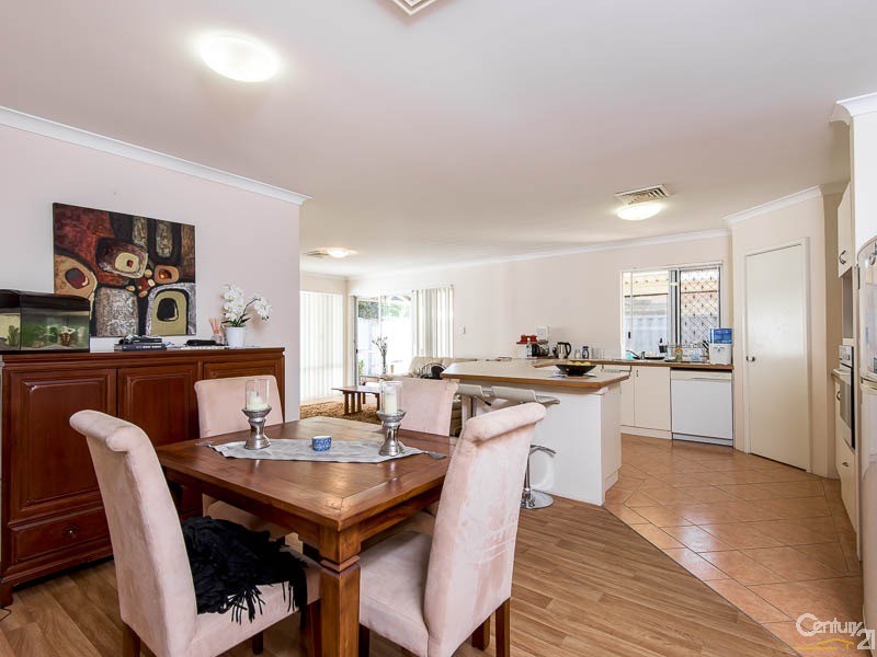 2/3 Bindoon Loop, Huntingdale, WA 6110 - Property Details