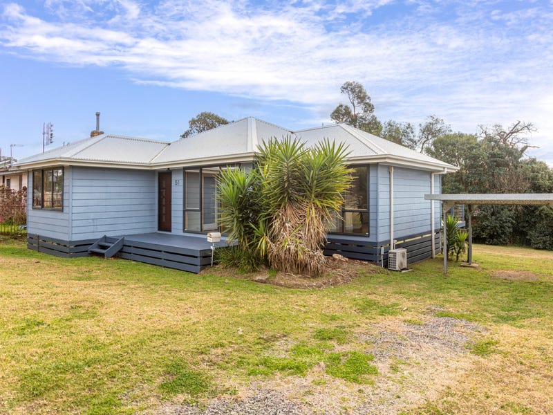 51 Howard Avenue, Bega, NSW 2550 - Property Details