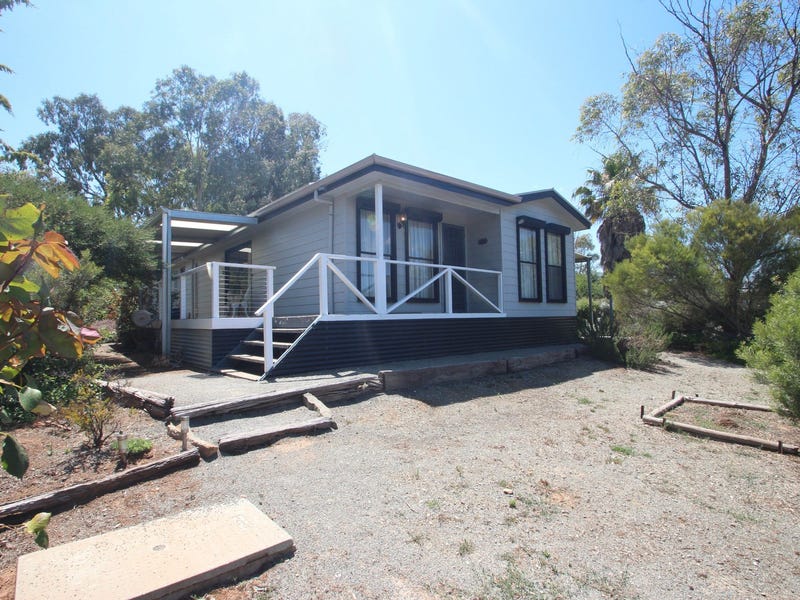 2 George Street, Burra, SA 5417 - Property Details