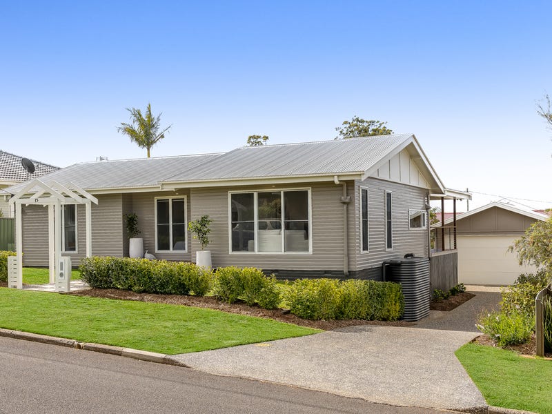 15 Mcnamara Street, Centenary Heights, QLD 4350 - realestate.com.au