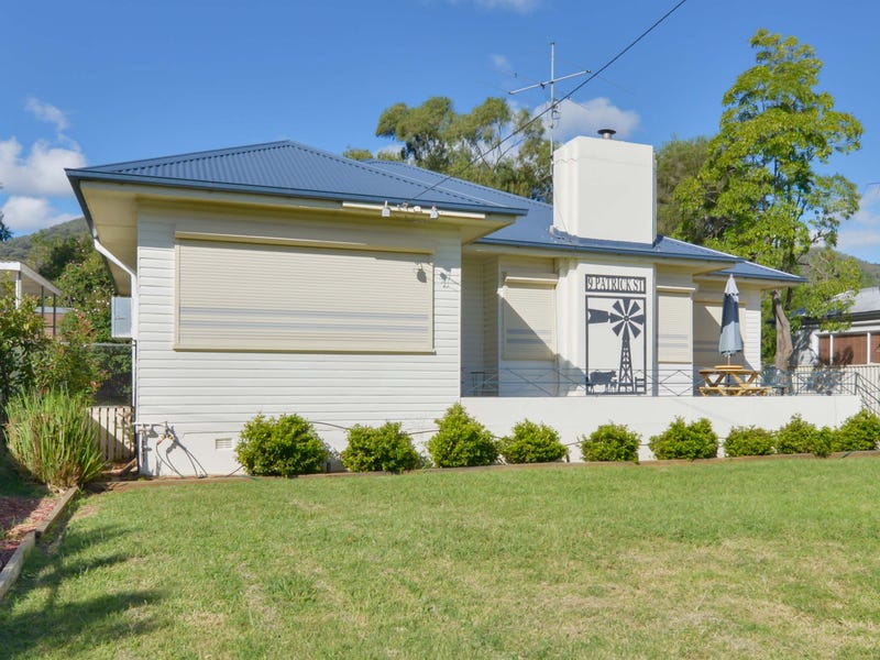 9 Patrick Street, Tamworth, NSW 2340 - Property Details