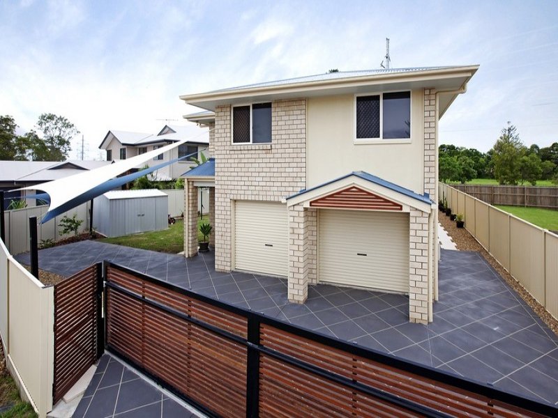 12 Holland Place, Carindale, Qld 4152 - Property Details