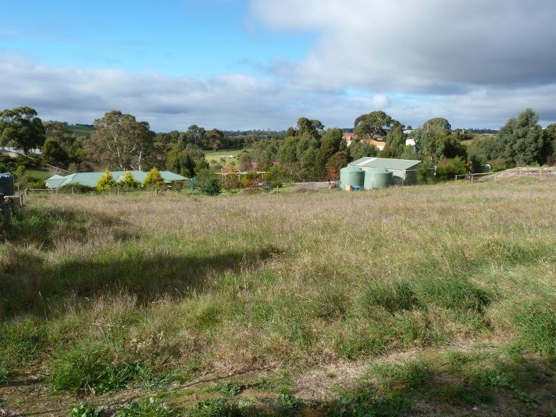 8 Monteith Court, Mount Barker, SA 5251 - realestate.com.au