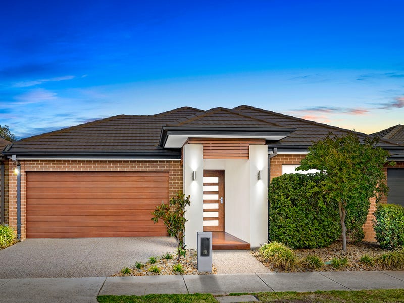 17 Charter Road, Werribee, Vic 3030 - Property Details