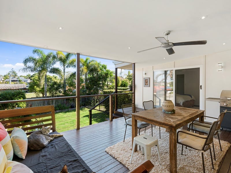 10 Horder Avenue, Labrador, Qld 4215 - Property Details